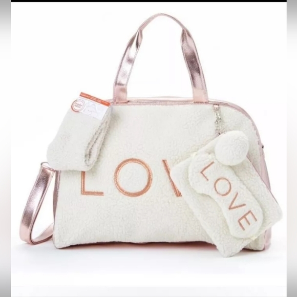 wonder nation | Bags | Wonder Nation Pink Sherpa Love Weekender Duffle ...